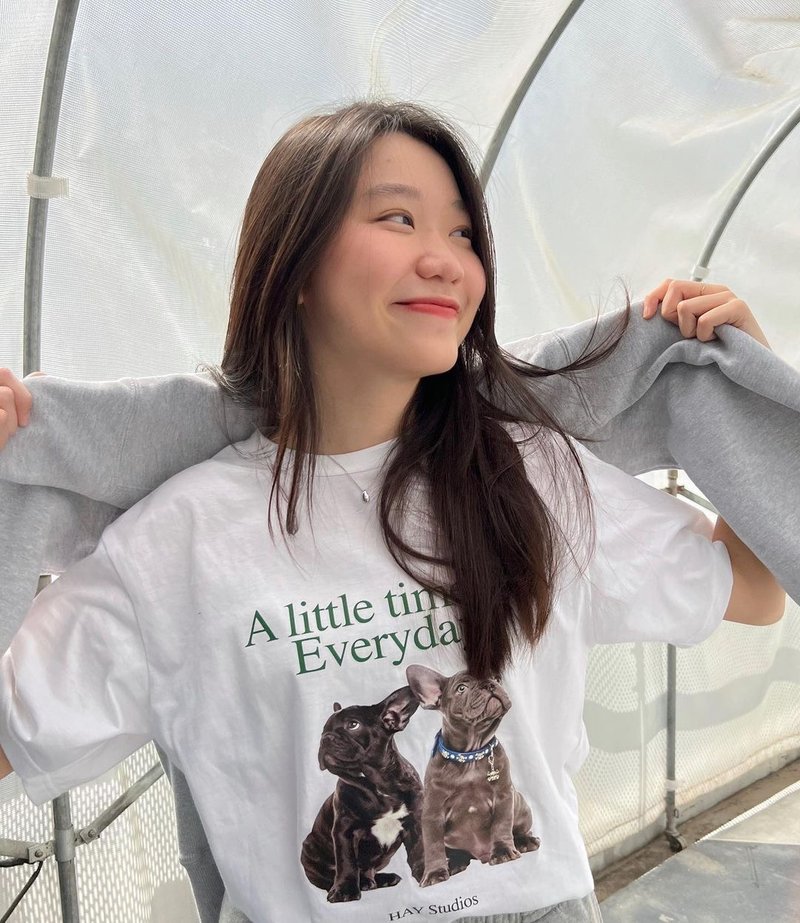 上衣 HAY : A little time T-Shirt - White / Cream / Sky (unisex) HAY｜女 T 恤人氣榜 - Pinkoi