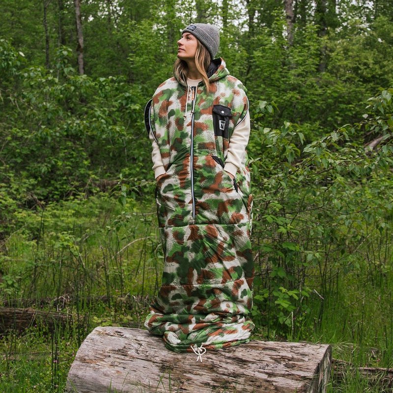 POLER NAPSACK 可雙面穿人形睡袋 綠白條紋印花 限量商品 POLER 台灣總代理｜露營用品人氣榜 - Pinkoi