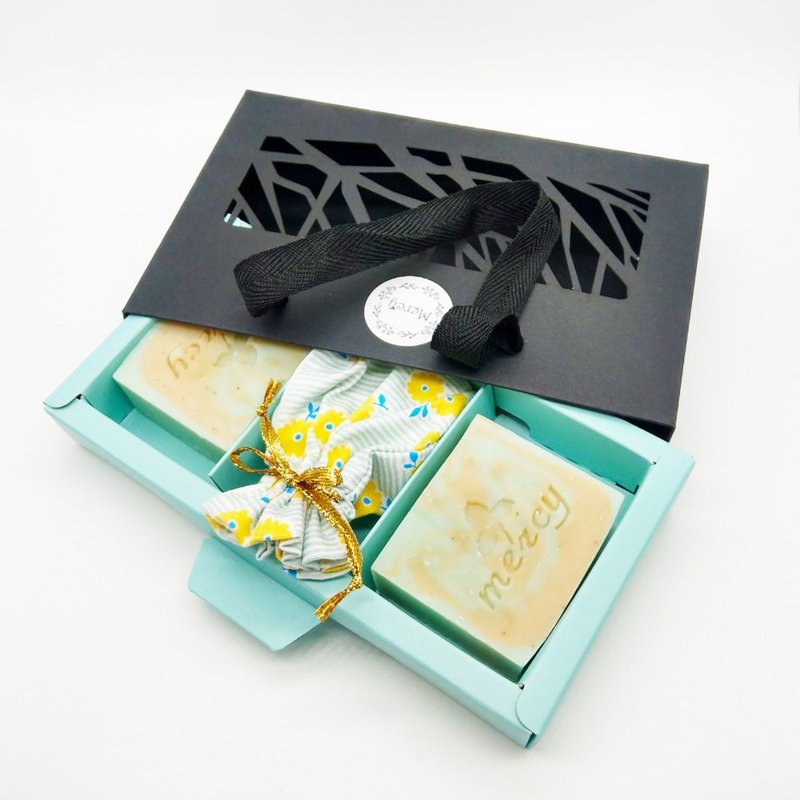 Mercy香氛錦囊絲藤美人凝膚皂禮盒組 Mercy Soap手工皂專賣店｜肥皂/手工皂人氣榜 - Pinkoi