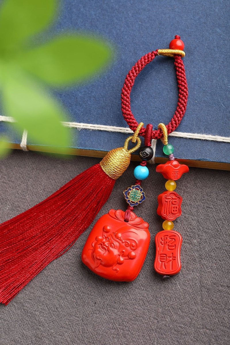 天然原礦硃砂精品紅砂財神爺萬能掛包掛精品硃砂含量高達95%以 水墨｜鑰匙圈/鑰匙包人氣榜 - Pinkoi