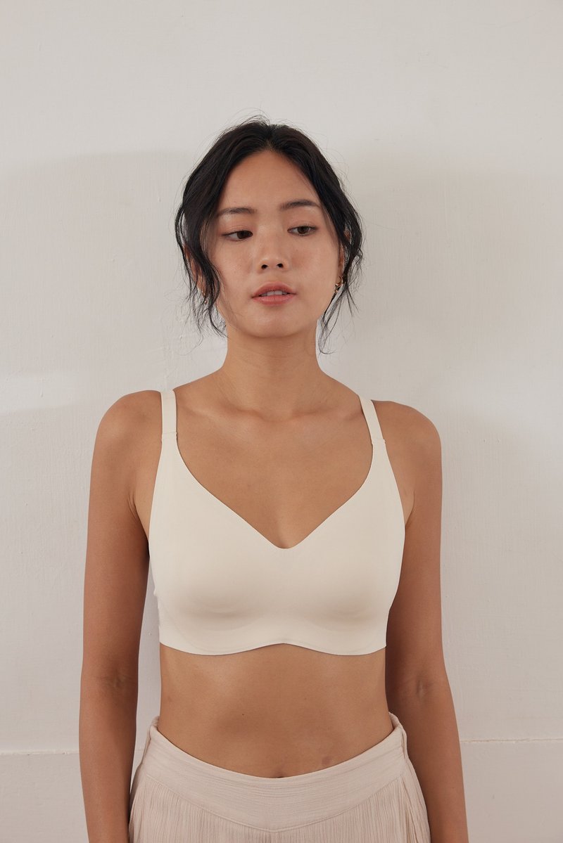 柔亮・包覆感超薄 3/4 杯 - 奶白 韌 REN｜無鋼圈內衣｜女內衣褲人氣榜 - Pinkoi