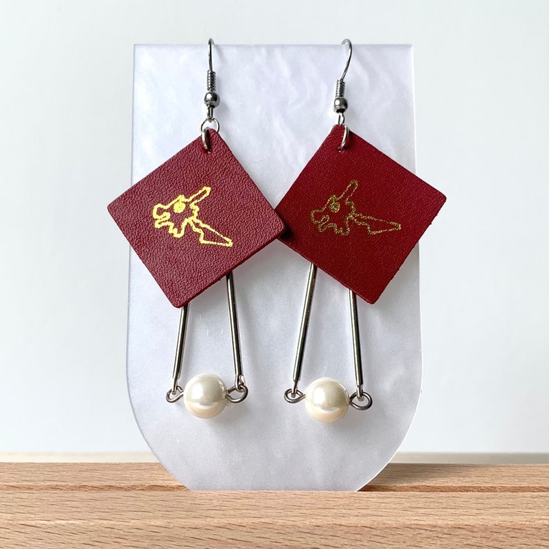 燙金龍形皮革手工耳環 原創人手製作 懷舊南洋風 MELLOWHIDE｜耳環/耳夾/耳骨夾人氣榜 - Pinkoi