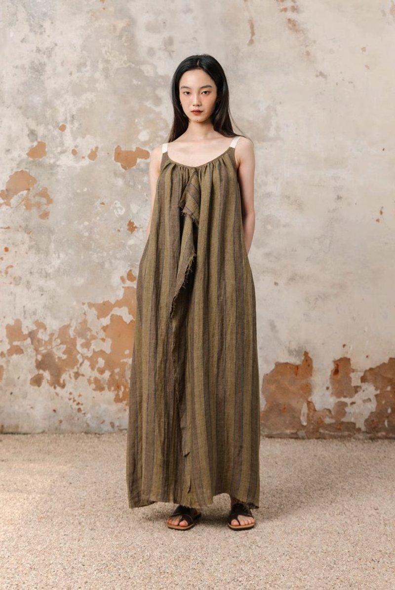 凝視自我 亞麻拼色條紋連身裙 BEWIDER 寬泛｜洋裝/連身裙人氣榜 - Pinkoi