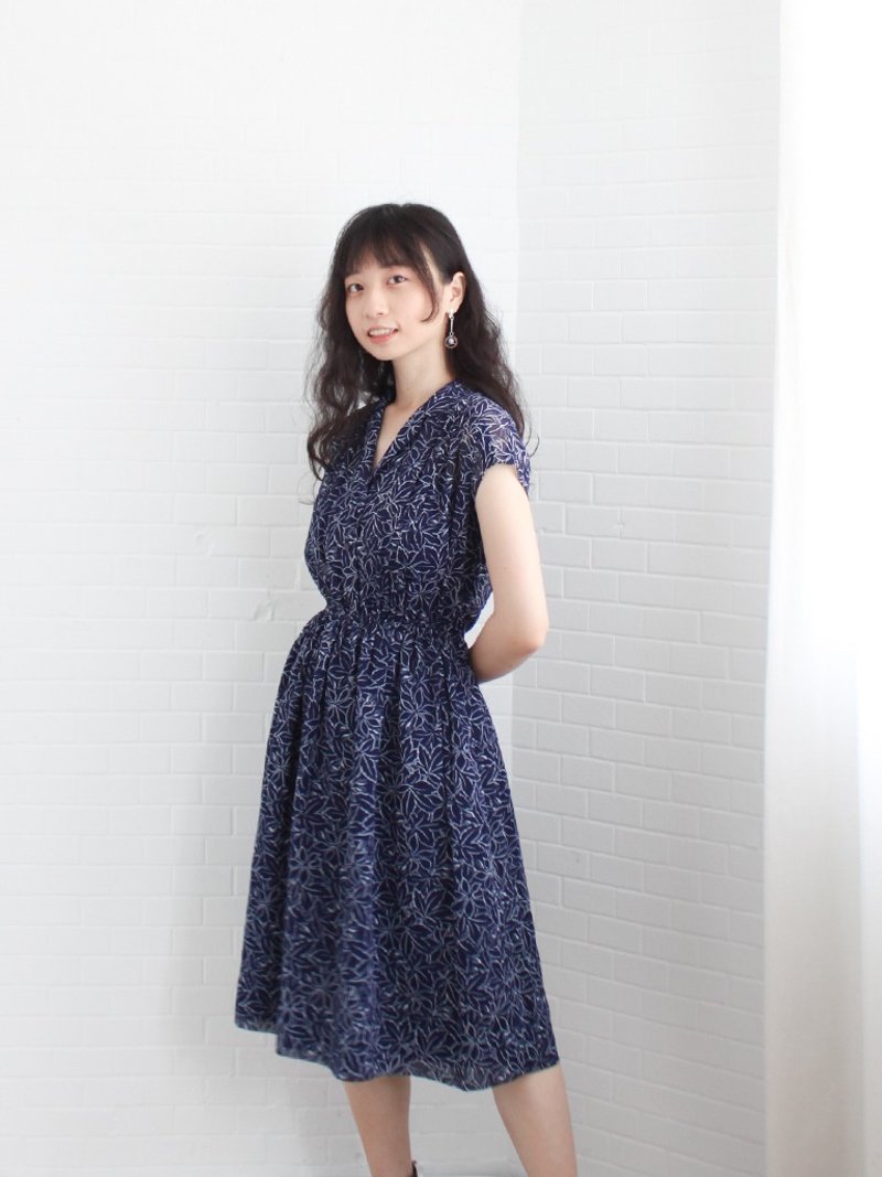 夏日本製日系復古典雅花朵印花細緻雪紡藍色短袖古著洋裝 REreburn｜洋裝/連身裙人氣榜 - Pinkoi