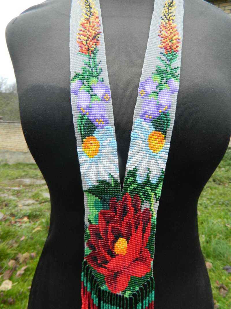 Dainty necklace Flower necklace Bib necklace Bead necklace Necklace for women St - 設計館 White ...