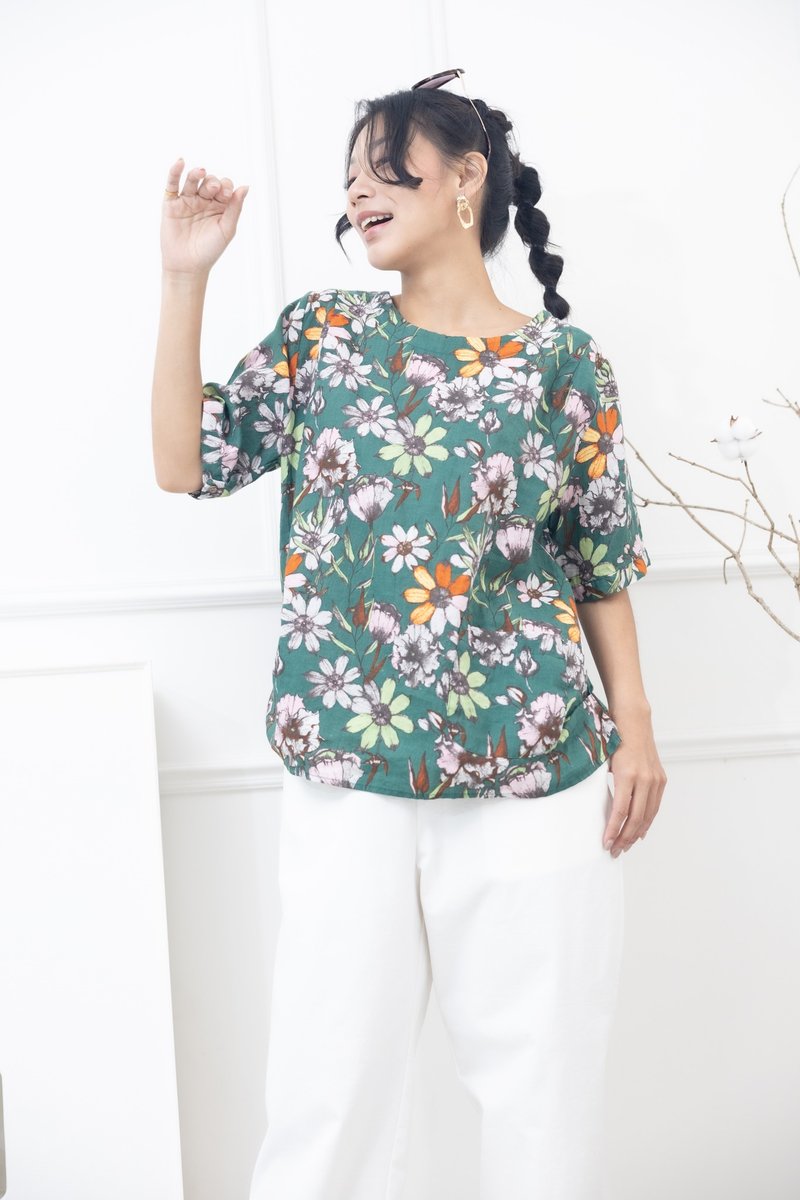白色綠橘大花上衣 綠色 Meya 編縫編織｜女 T 恤人氣榜 - Pinkoi