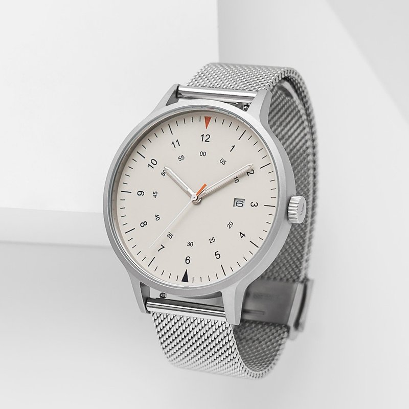 BIJOUONE彼樹灣B70鋼帶款米色表盤日歷夜光指針男女精鋼石英手錶 BIJOUONE｜女錶人氣榜 - Pinkoi