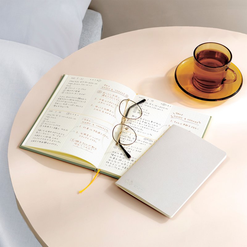 IROHA PUBLISHING SUNNY LOG 無時效日誌 五款可選 IROHA PUBLISHING｜筆記本/手帳人氣榜 - Pinkoi