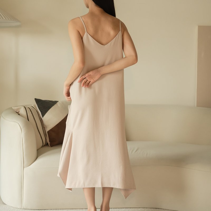 金魚尾下襬-細帶連身裙-杏色 NO216｜洋裝/連身裙人氣榜 - Pinkoi