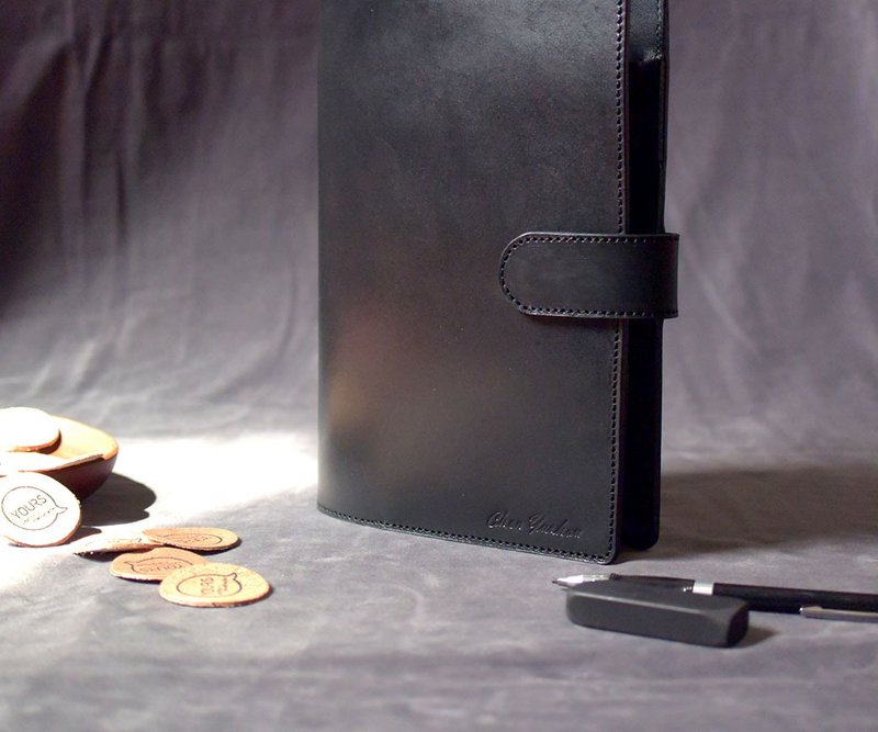 A5 真皮活頁筆記本細版磁釦 特製版//2025手帳 YOURS 手工皮件｜筆記本/手帳人氣榜 - Pinkoi