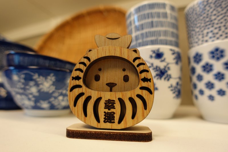 UP!UP!元寶達摩柴魚貓/居家玄關佈置/辦公開運【客製化文創禮品】 Menageries｜木工/竹藝/紙雕人氣榜 - Pinkoi