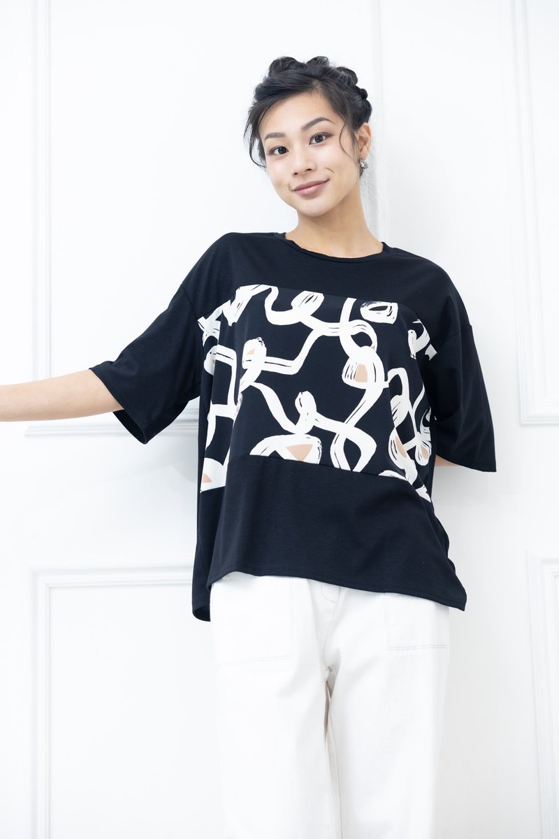 米白線條連結印花上衣 黑色 Meya 編縫編織｜女 T 恤人氣榜 - Pinkoi