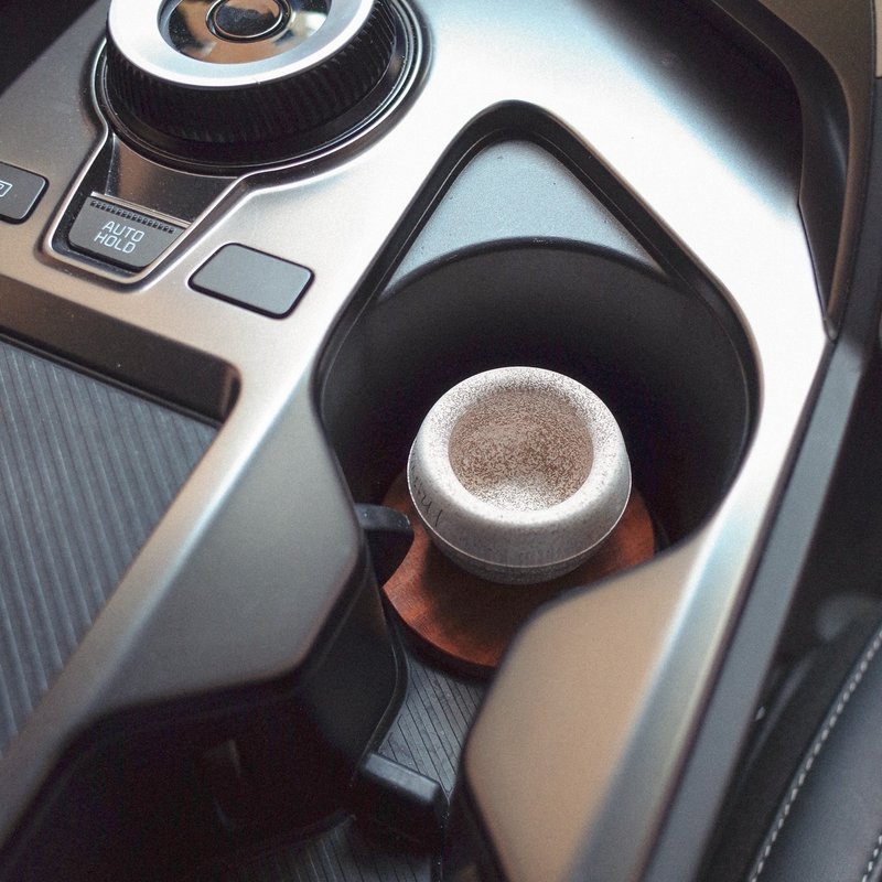 LIZZLE Earth Ball Personal Healing Diffuser (car diffuser) LIZZLE｜香氛蠟燭/燭台人氣榜 - Pinkoi