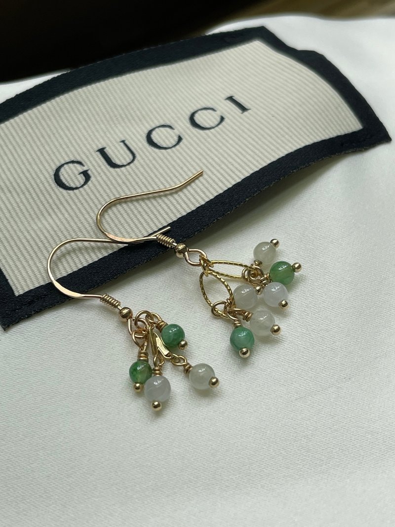 豐收//天然翡翠A貨 白翡 綠翠 美國14KGF配飾 925銀鍍金 耳 玉見你翡翠精品設計｜耳環/耳夾/耳骨夾人氣榜 - Pinkoi