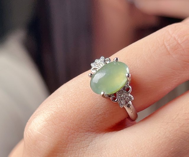 Glowing ice green jade cabochon ring 925 sterling silver Natural Burmese jade jade A goods Gift giving Shop eljade General Rings Pinkoi