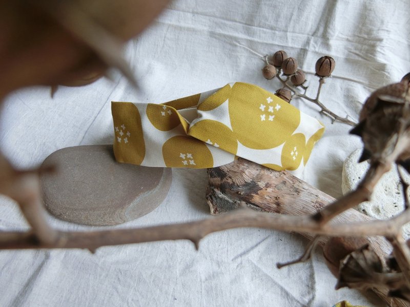 交叉髮帶 釦子芥末黃 bubu studio(布布工作室）｜髮箍/髮帶人氣榜 - Pinkoi