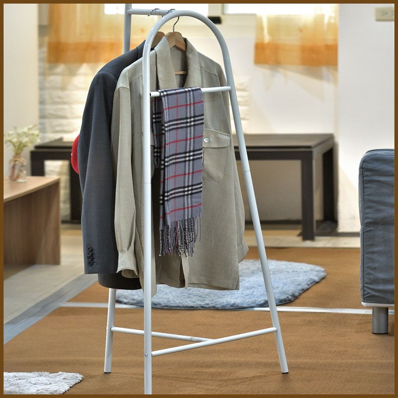 【ikloo】獨特A字型掛衣架 ikloo宜酷屋｜衣架/衣帽架/掛勾人氣榜 - Pinkoi