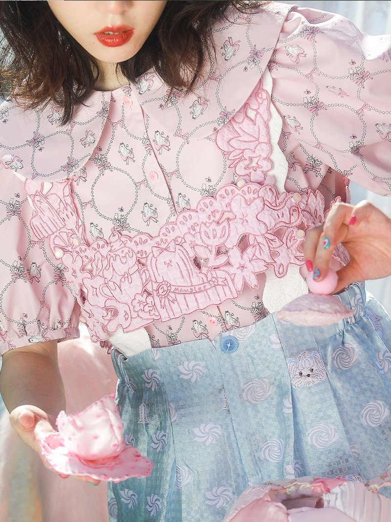 Meugler牛稠島 狗狗選美 超重磅【全刺繡】 復古鏤空裝飾馬甲 Meugler牛稠岛｜其他人氣榜 - Pinkoi