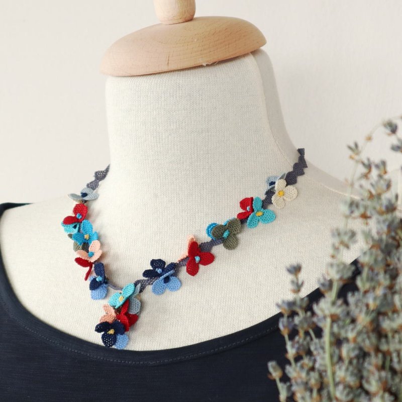 PREMIUMレースのネックレス ーフェスティバルー ネイビーミックス AYTURK｜項鍊人氣榜 - Pinkoi