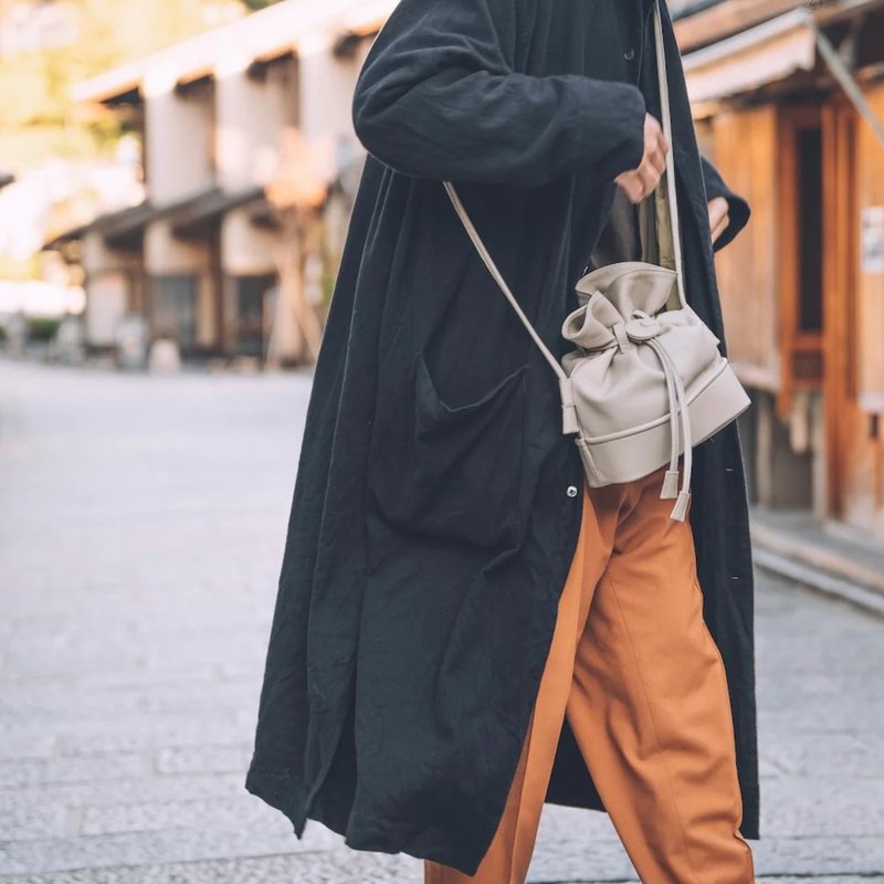 日本進口真皮包--全牛皮行囊包(側背) Buy樂們 - Pinkoi 限時優惠活動