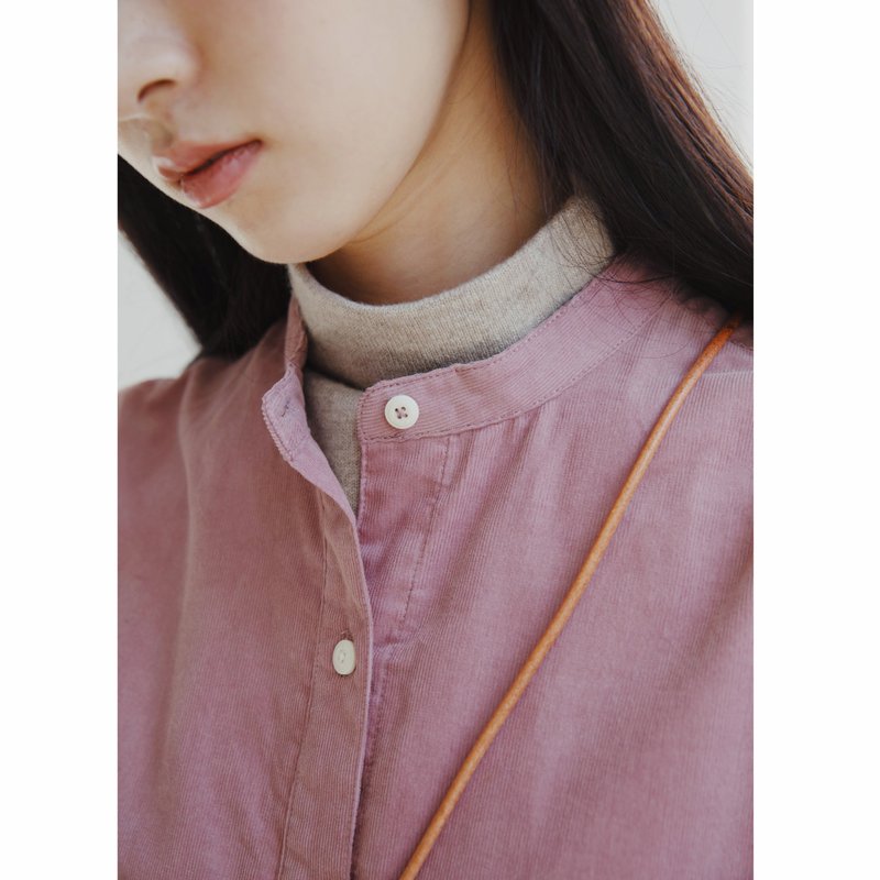 KOOW復活款 慢歌 橡皮粉細膩燈芯絨襯衫裙 可穿三季風衣連衣裙 KOOW｜女西裝外套人氣榜 - Pinkoi