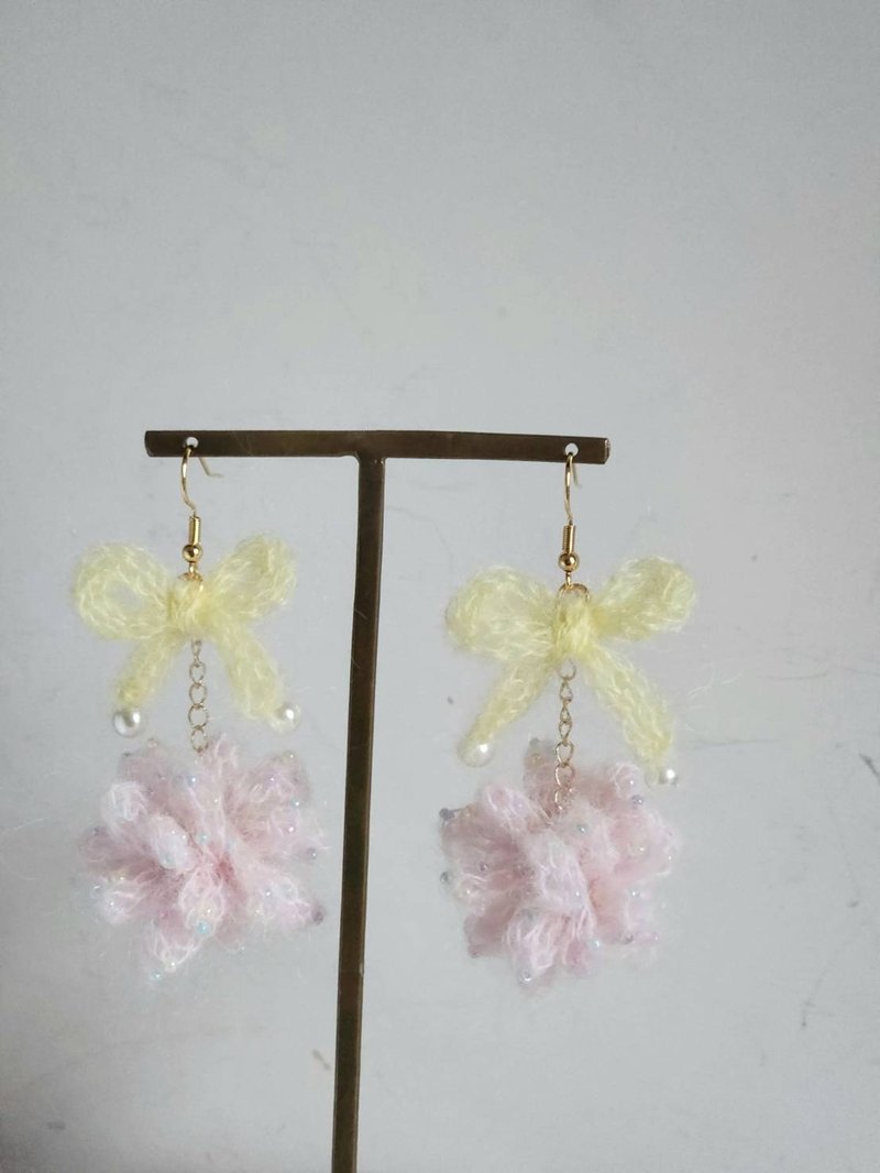 紗線耳環 小惑星 mo-flos｜耳環/耳夾/耳骨夾人氣榜 - Pinkoi