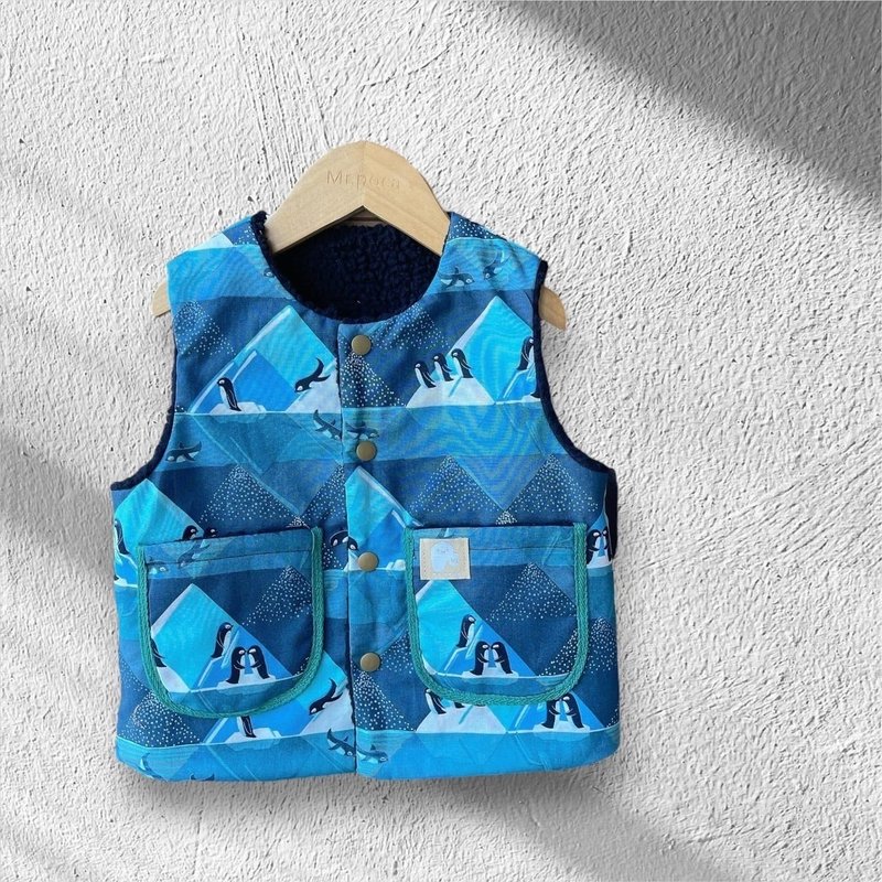 企鵝與他的快樂小夥伴 - 滾邊口袋背心 波卡先生 Mr.poca｜背心/無袖上衣人氣榜 - Pinkoi