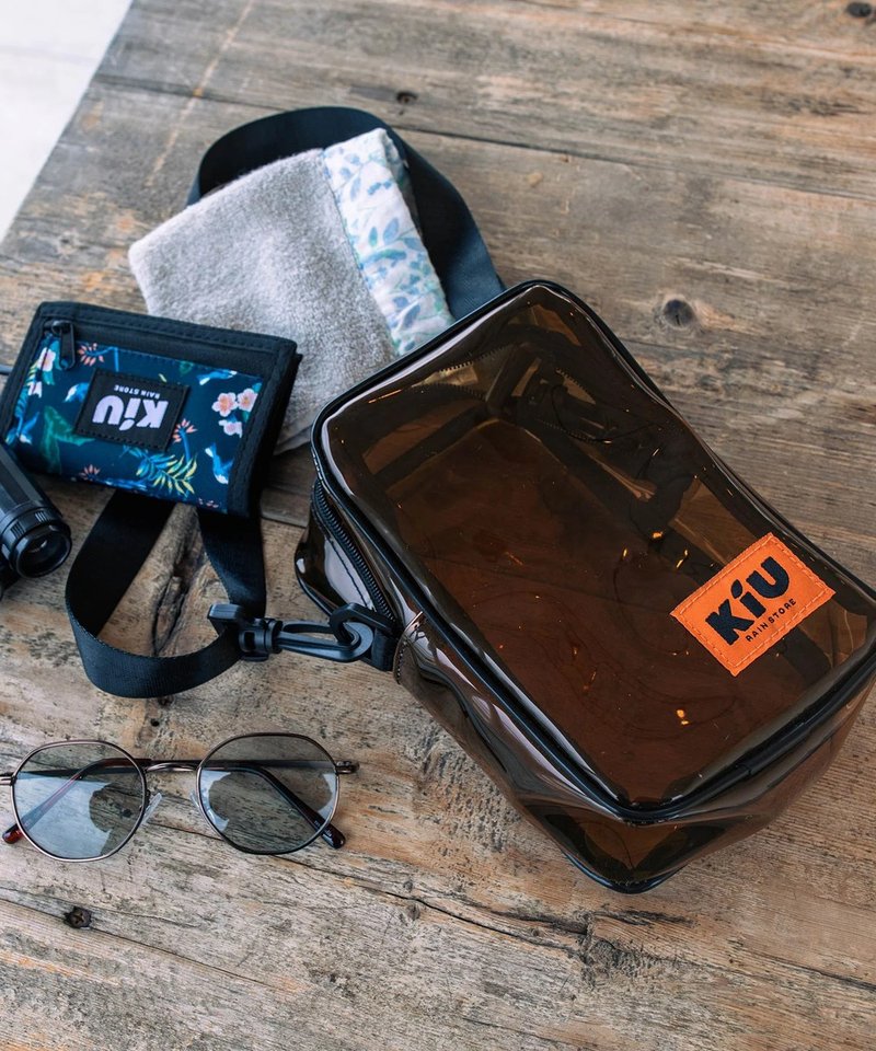 【熱門預購】 KIU PVC透明防潑水方形側背包(7色)K336 露營 Saibaba Ethnique｜側背包/斜背包人氣榜 - Pinkoi