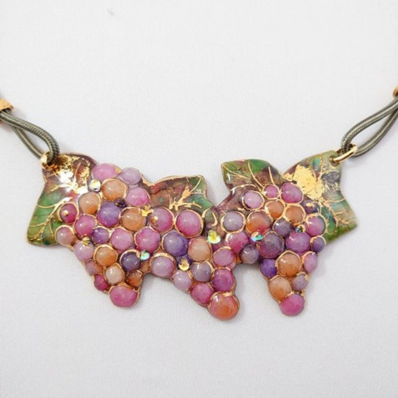 ぶどう(赤)の七宝焼ネックレス 七寶燒工房 Uncle Z｜項鍊人氣榜 - Pinkoi