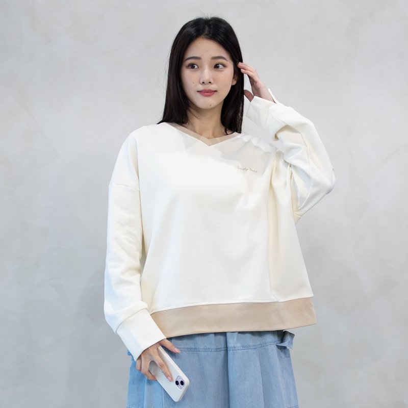 【Simply Yours】V領小刺繡logoT 白F Simply Yours｜女上衣/長袖上衣人氣榜 - Pinkoi