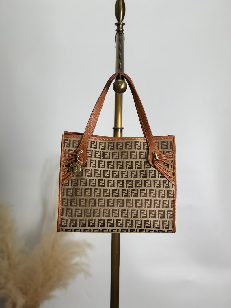 日本直送 名牌中古包 】FENDI フェンディ ズッキーノ ハンドバッグ ベージュ キャンバス ミニバッグ vintage ヴィンテージ hcench solo-vintage｜手提包/手提袋 ...