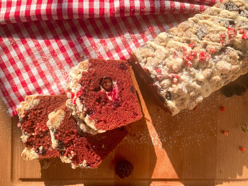 【フルーツ部門】レッドベルベットベリーパウンドケーキ│手作りフレッシュ│ワンピース - ショップ MellowBite ケーキ - Pinkoi