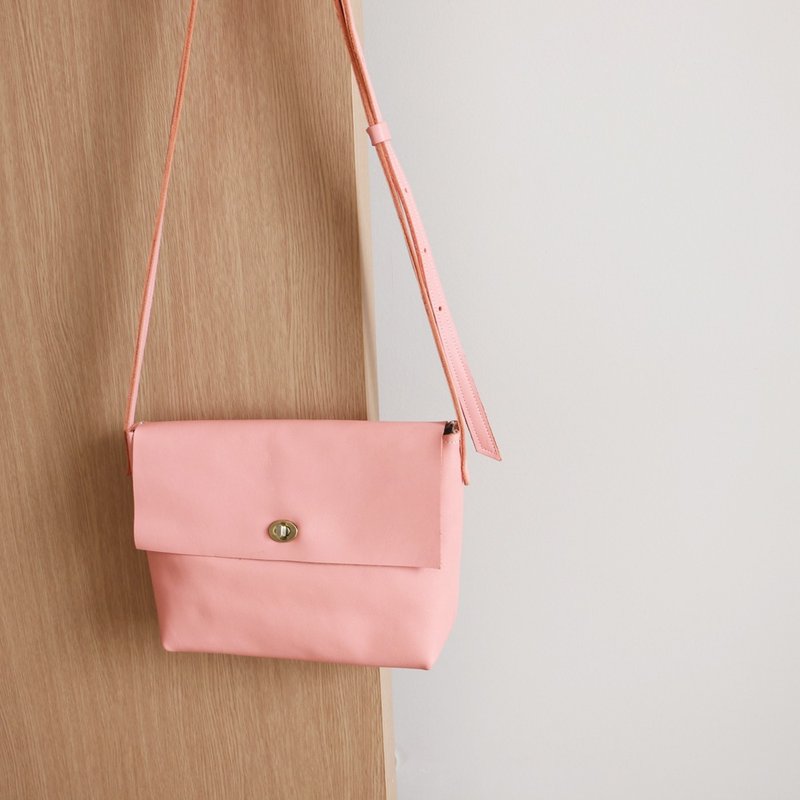 Mingen Handiwork粉色少女心牛皮挎包女包PB18005 mingenhandiwork｜側背包/斜背包人氣榜 - Pinkoi