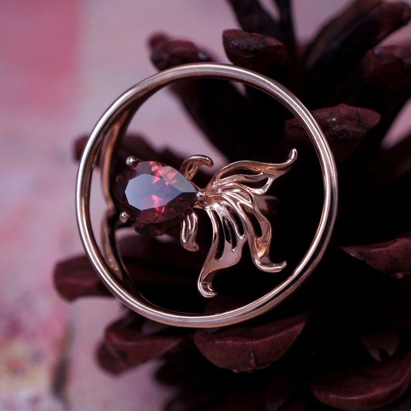 金魚 - 紅石榴石 純銀 電 18K玫瑰金 戒指 - 設計館 Edith Art & Jewellery 戒指 - Pinkoi