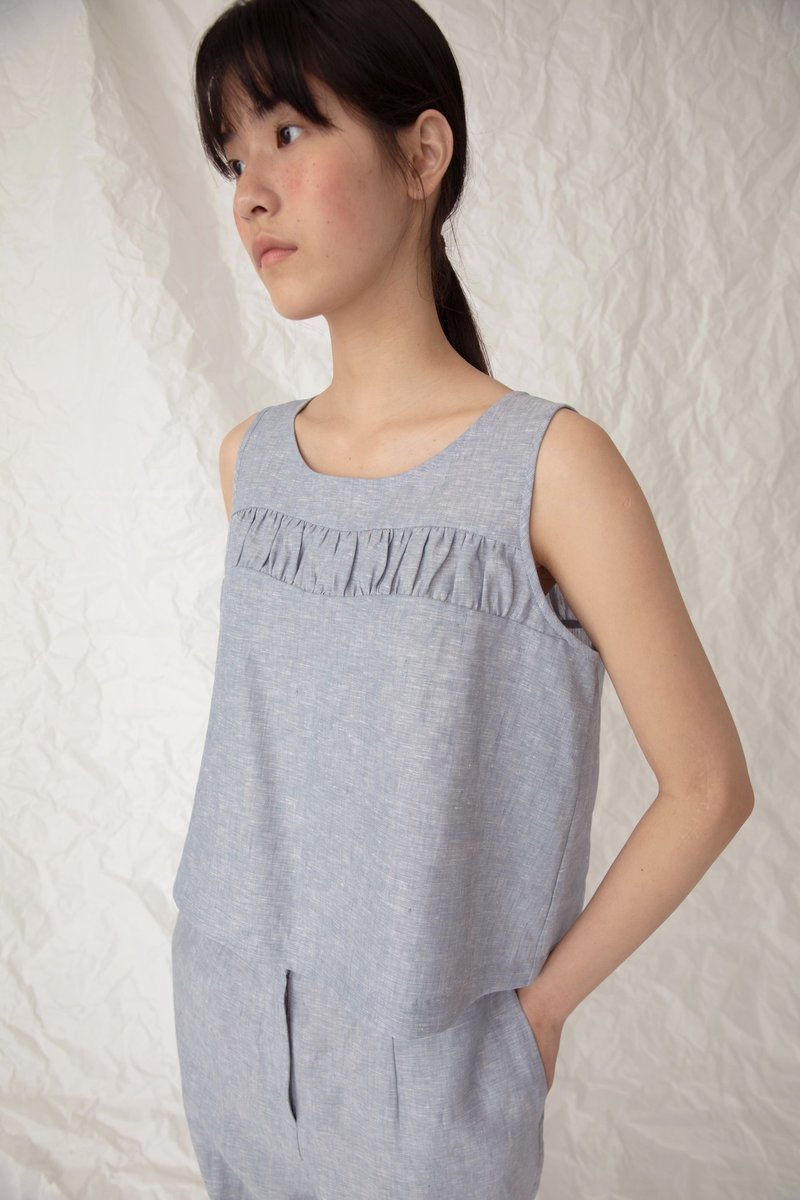 胸抽皺圓弧背心 YUER 雨兒｜背心/無袖上衣人氣榜 - Pinkoi