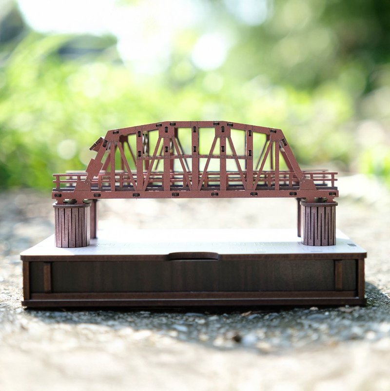DIY 手作】微縮模型-雲林西螺大橋 東瑭 收藏品 台灣 立體拼圖 手半屋｜擺飾/家飾品人氣榜 - Pinkoi
