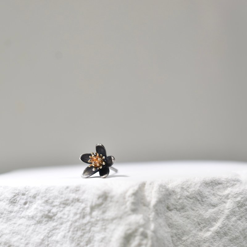 18k 925銀 鎏金 橙花耳針 單邊/一對 橘黃剛玉 - ショップ INTO jewelry ピアス・イヤリング - Pinkoi