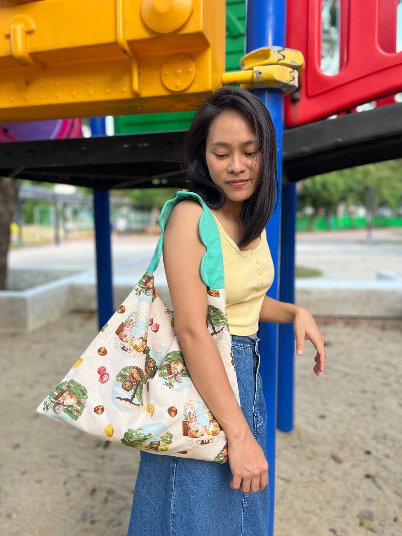 Harvesting cats printed Japanese hobo bag | reversible Sew and Sew｜手提包/手提袋人氣榜 - Pinkoi
