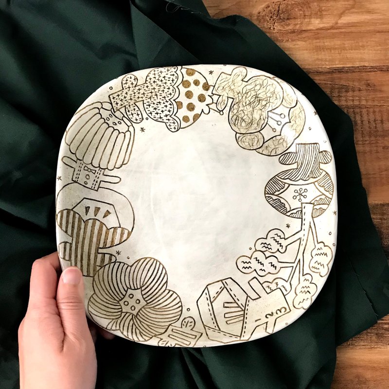 Forest flower wreath Nordic style large plate utensils - Shop lovething ...
