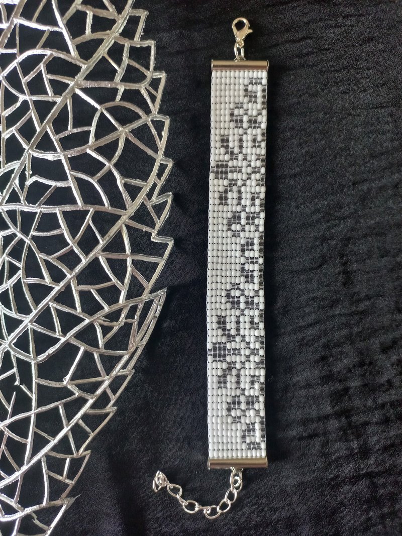 Bracelet beads weave transparent and white handmade jewelry katelyn ...