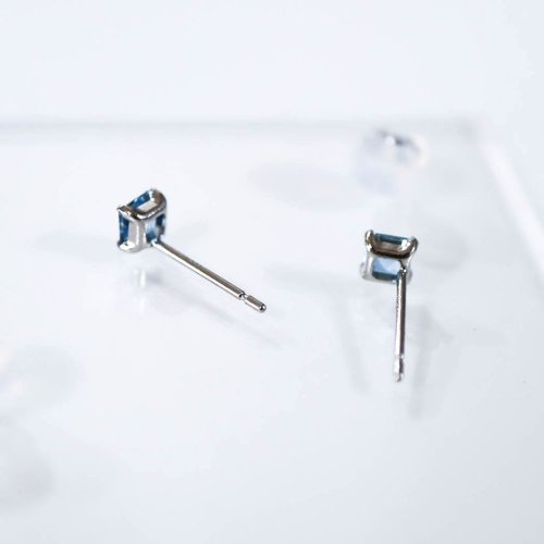 PT900 アクアマリン ピアス - ショップ eliz1993 ピアス PT900 アクアマリン ピアス - ショップ eliz1993 ピアス
