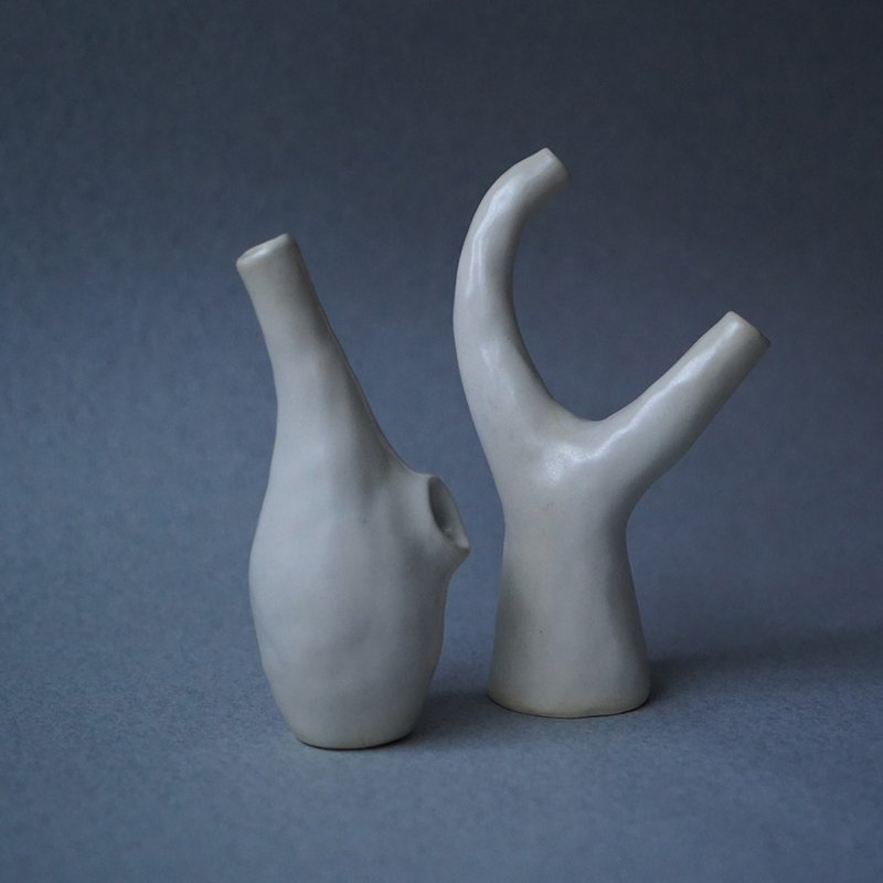 米粒出陶中 • 028 蛞蝓雙胞胎 - 花瓶 米粒 陶品 | 刺刺 mili handmade｜其他人氣榜 - Pinkoi