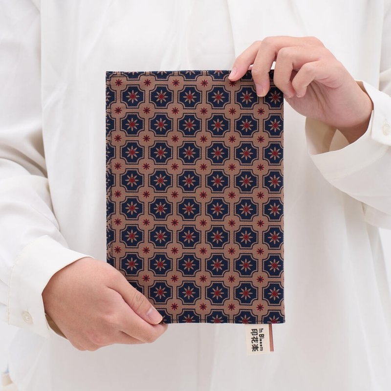 A5 ブックカバー/台湾ハッカチョウ/Blue - ショップ 印花楽 inBlooom ノート・手帳 - Pinkoi