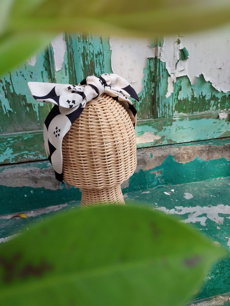 手作髮箍 黑色花花 bubu studio(布布工作室）｜髮箍/髮帶人氣榜 - Pinkoi