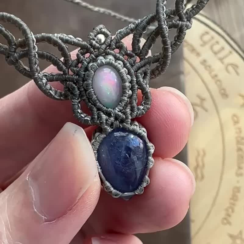 N758 Ethnic Wind Wax Thread Braided Tanzanite Stone Necklace ...